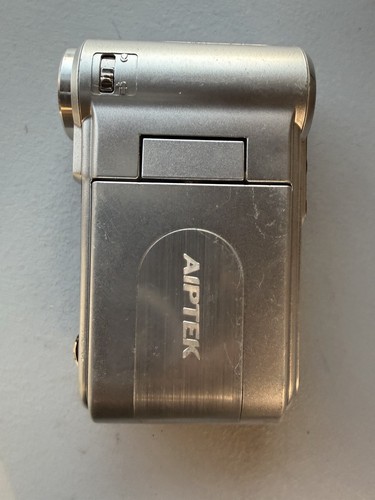 Aiptek DZO-V58 Camcorder 2.4" LCD Portable Media Player Digital Video ...