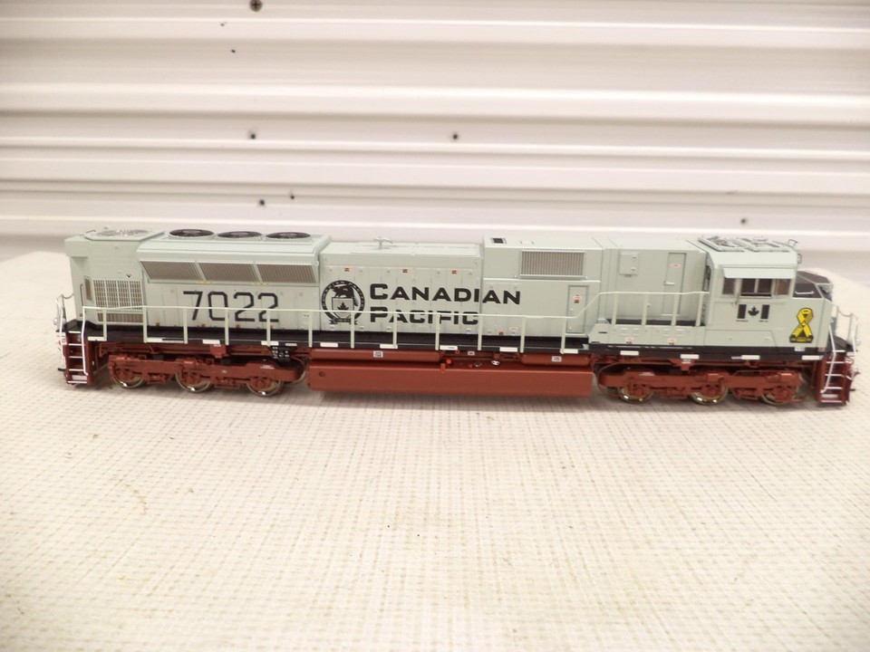 Athearn Ho G75805, SD70ACU, Canadian Pacific 7022, Tsunami 2 sound ...