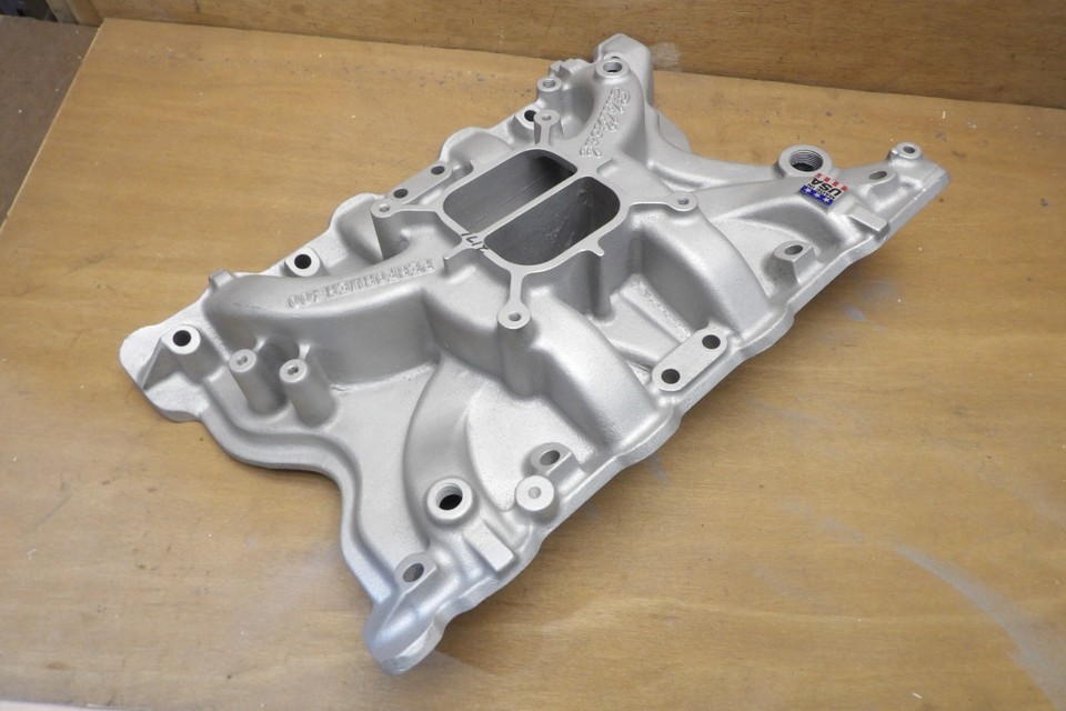Ford 351 M 400 Modified Edelbrock Performer 2171 Intake Manifold ...