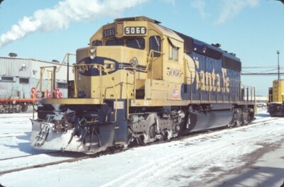 ATSF 5066 SD-40-2 (SANTA FE) --- Original Slide T10-5 | eBay