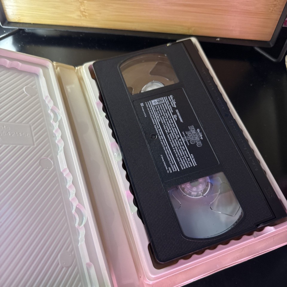 Walt Disney Pictures Presents Homeward Bound 2-Lost in San Francisco (VHS, 1996) | eBay