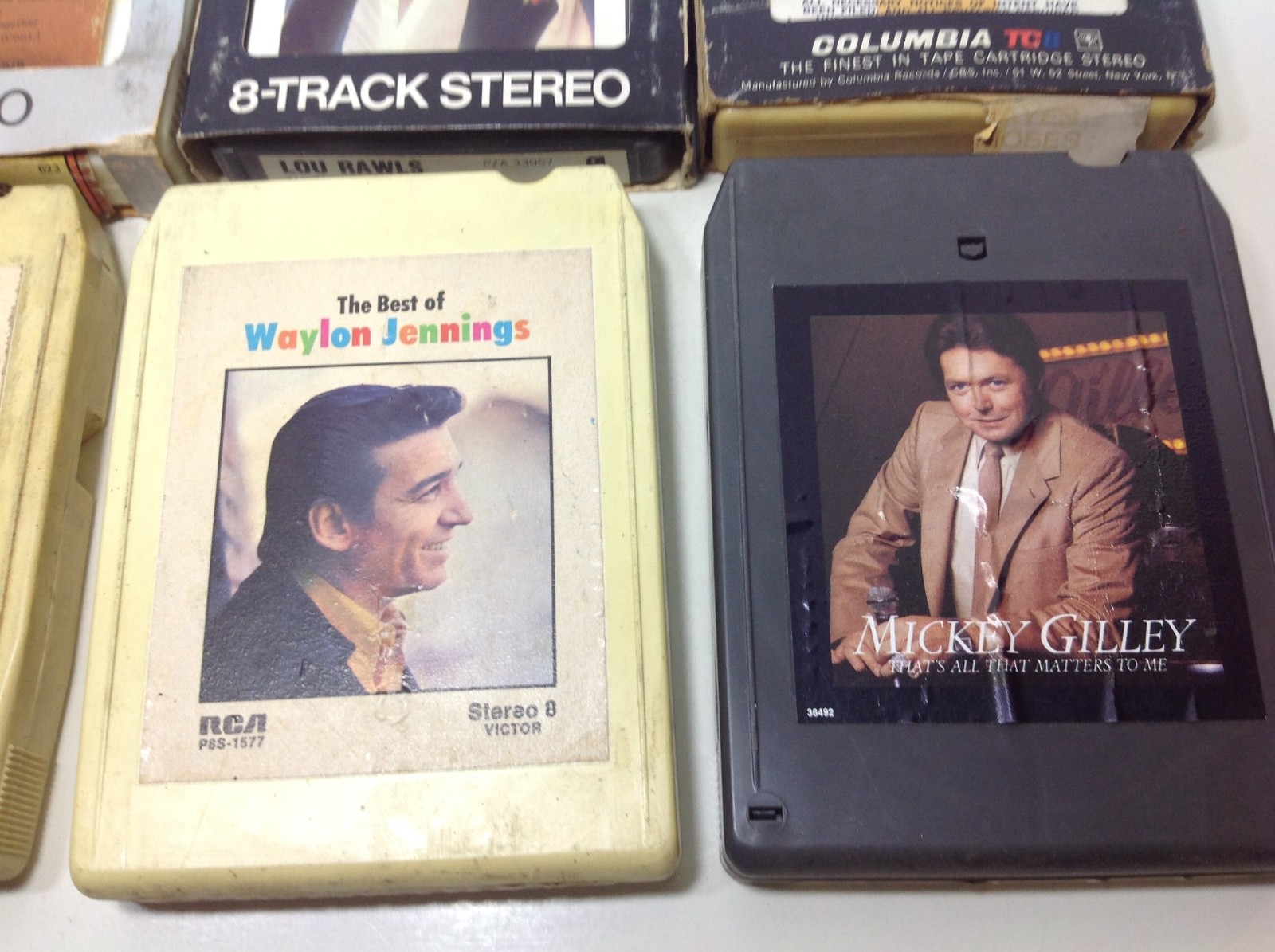 8 Track Tape Lot of 8 Lou Rawls Waylon Jennings Isaac Hayes Jerry Reed ...