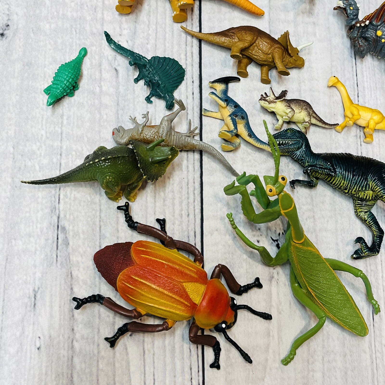 Lot Of Dinosaur Insect Animal Toys Figures Plastic Pvc Some Vintage T ...