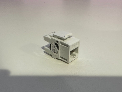 Leviton eXtreme 6+ QuickPort Connector, Category 6, White 61110-RW6 ...