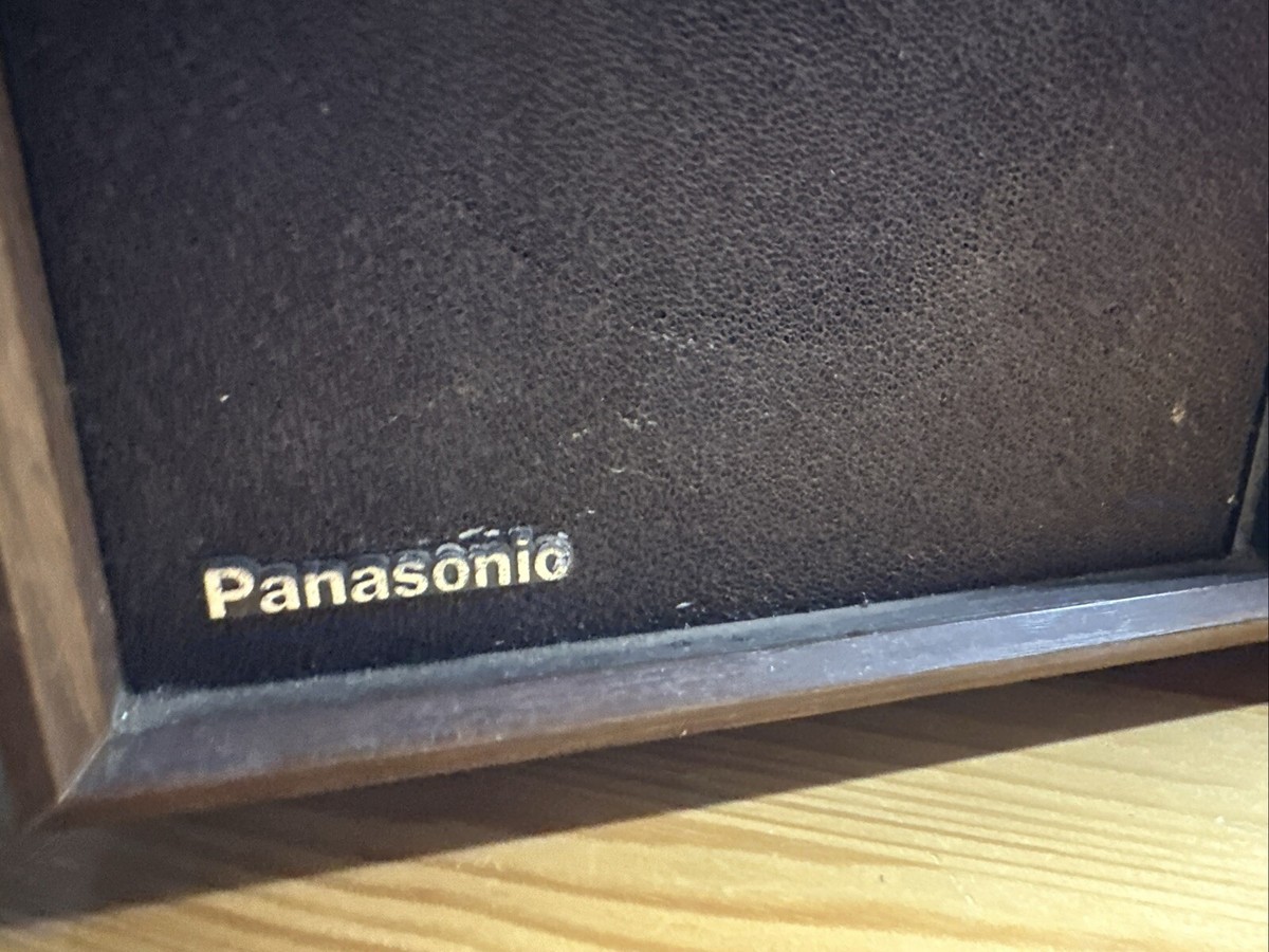 Vintage Panasonic Am Fm Radio Model Re 6286 Table By Pohlmans Vintage