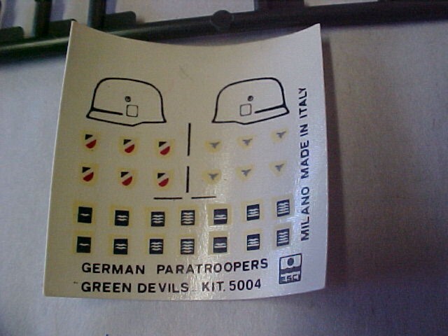 Revell - WWII Deutsche Fallschirmtruppen (DR326-5R7/5) - 1/35 - H-2224 | eBay