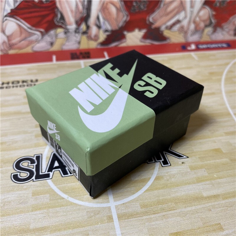New Mini ~ SHOEBOX ~~ for collectible sneaker keychain SB MULTI-COLOR ...