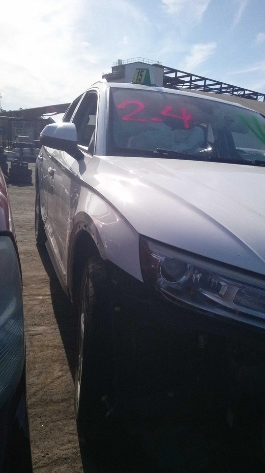 Used Left Tail Light Assembly fits: 2019 Audi Q5 bumper mounted Left ...