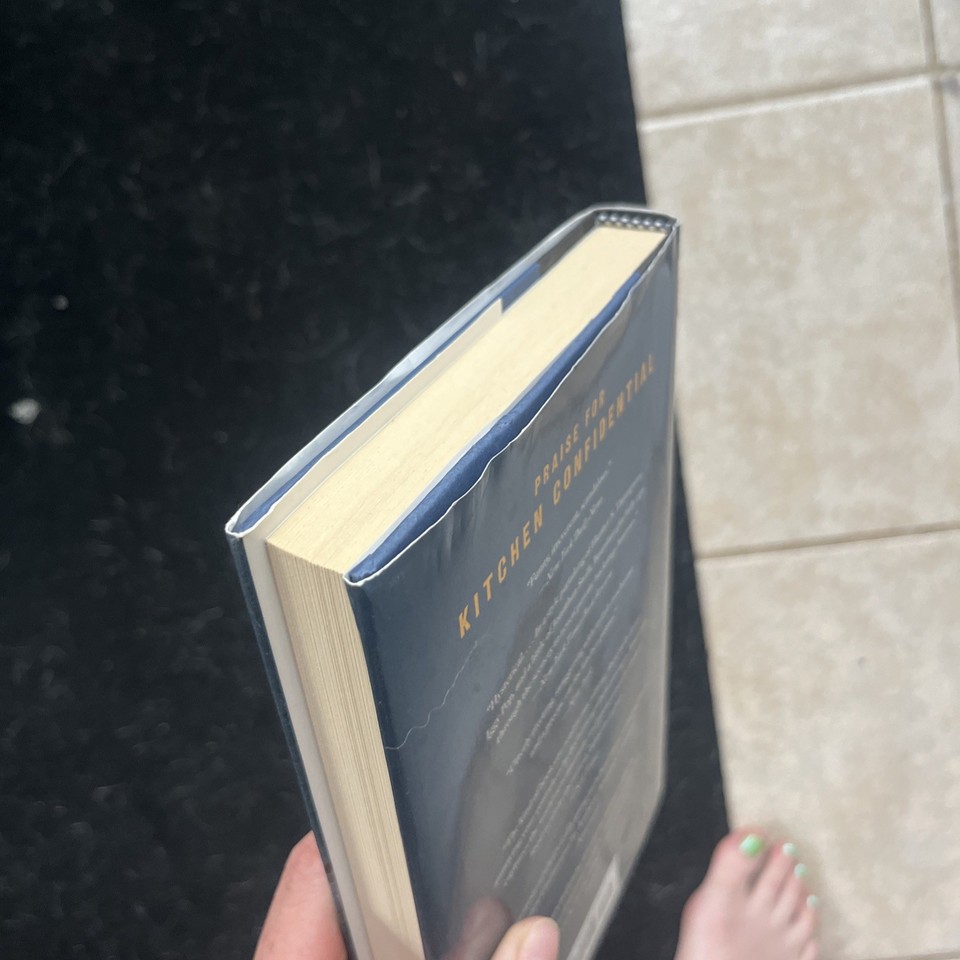 SIGNED Medium Raw- Anthony Bourdain | eBay