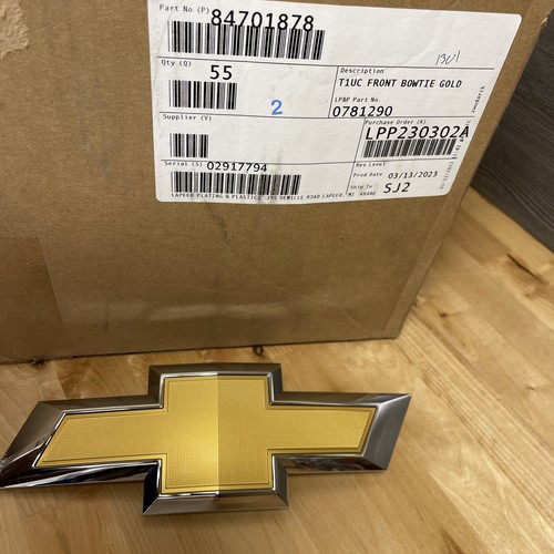 Qty 1 Genuine GM 21-23 Tahoe, Suburban, Colorado Front Grille Bowtie ...