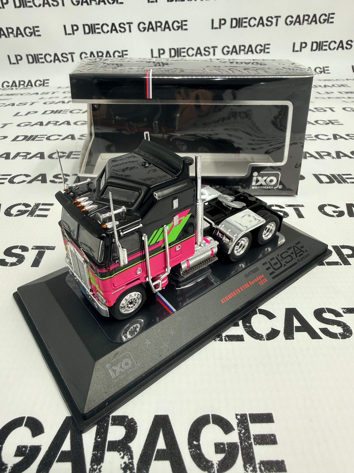 IXO Models 1976 Kenworth K100 Aerodyne Black w/ Pink Semi Truck 1:64 ...