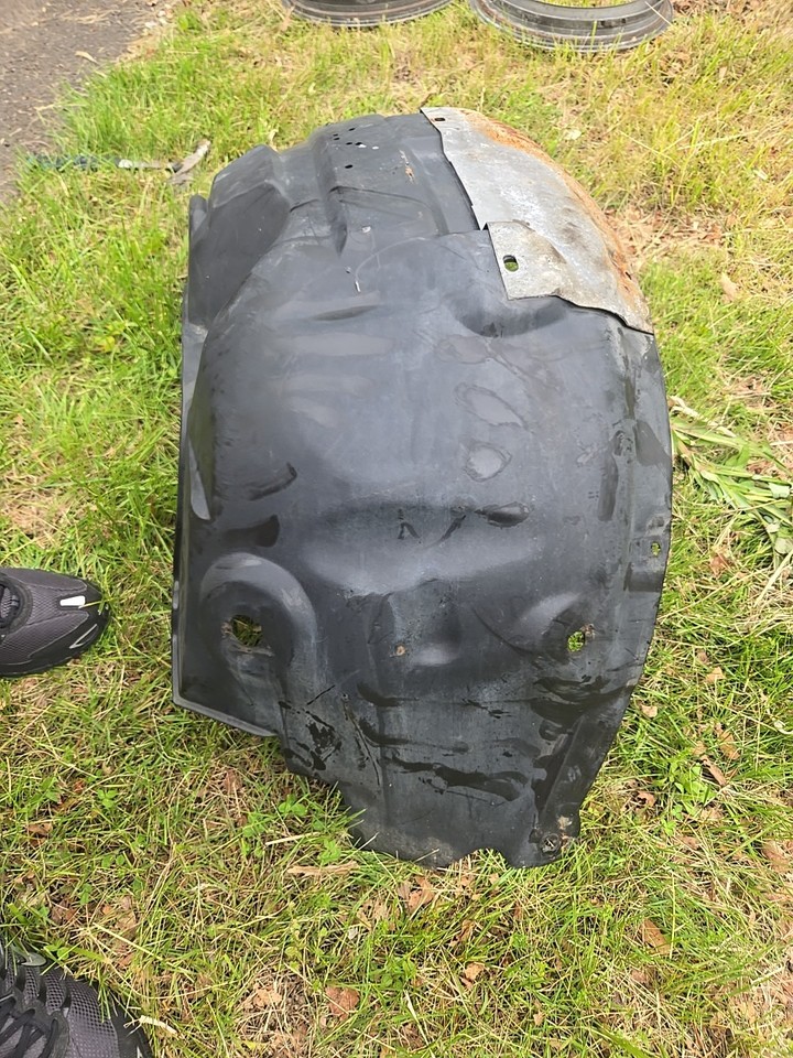 1981 82 83 84 85 86 87 88 MONTE CARLO RH INNER WHEEL FENDER WELL OEM ...