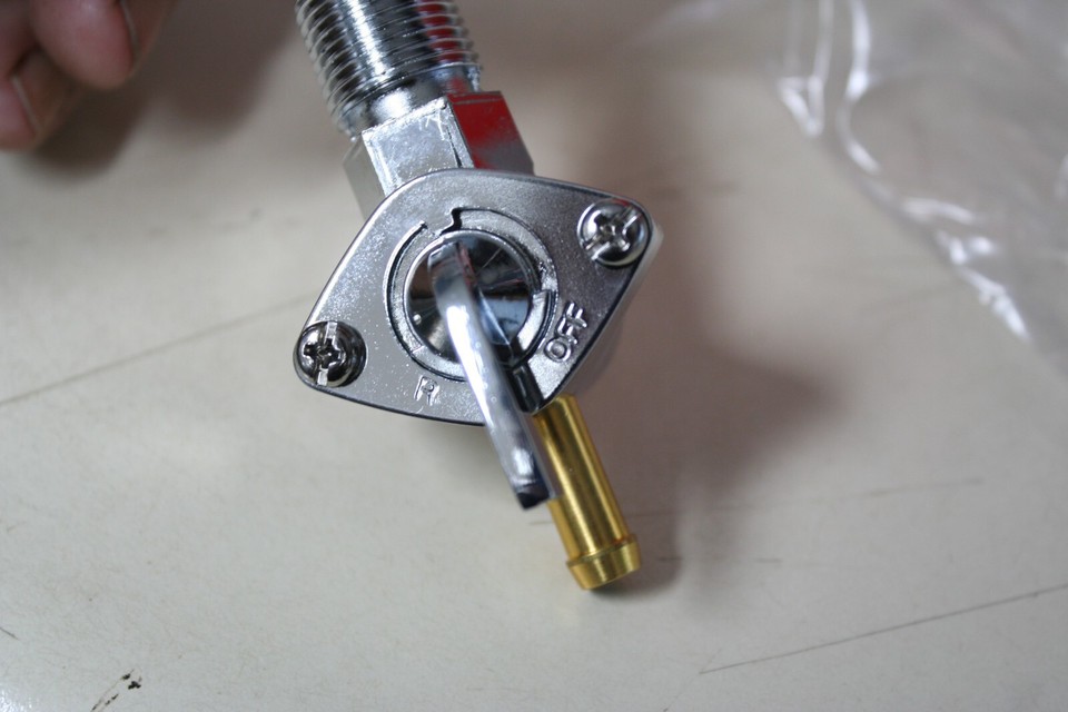 HARLEY EARLY 1966-73 CHOPPER custom GAS TANK FUEL VALVE straight Outlet ...