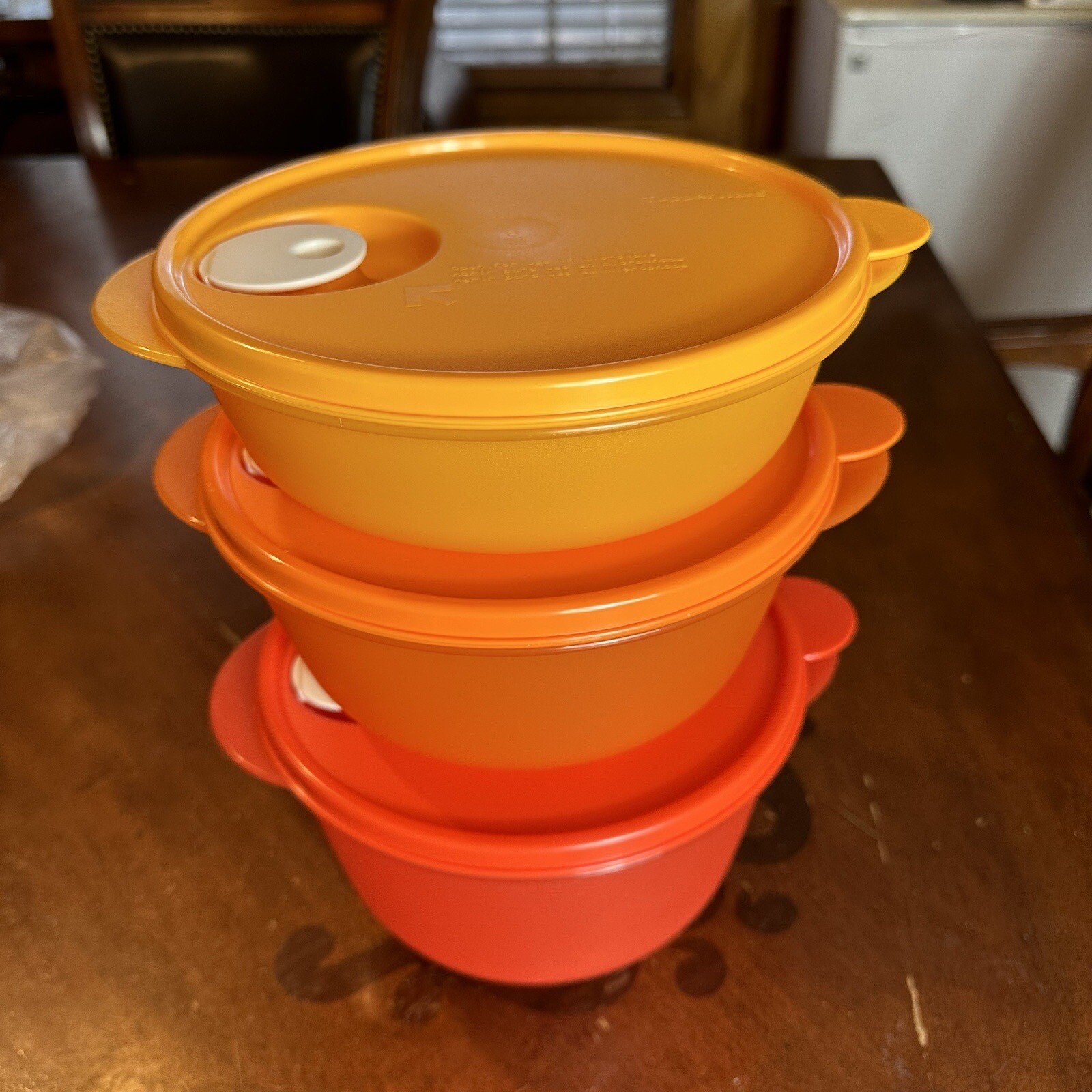 Tupperware Crystalwave Bowls Set of 3 Microwave Reheatable Kitchen ...