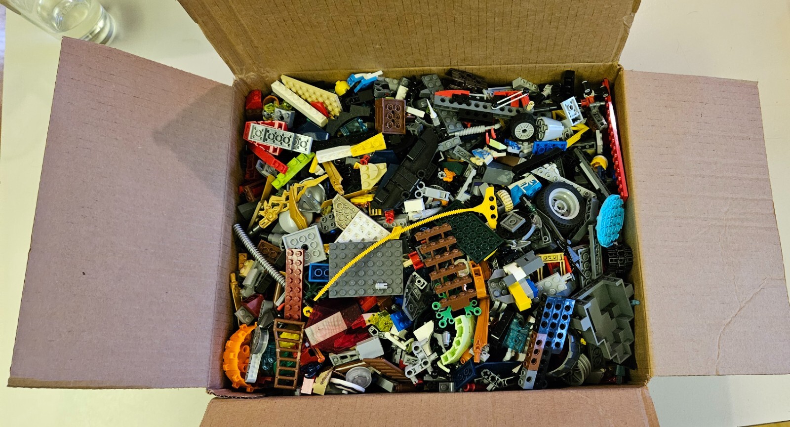 Big Box of Random Assorted Legos, Dimensions: 14.5" by 11" by 6" Approx ...