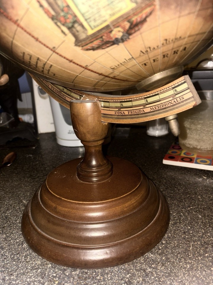 Large 23" Authentic Models Hondius 1627 Classic Stand World globe Wood ...