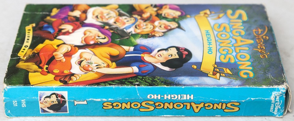 DISNEY'S Sing Along Songs - VHS - SNOW WHITE & SEVEN DWARFS: Heigh-Ho ...
