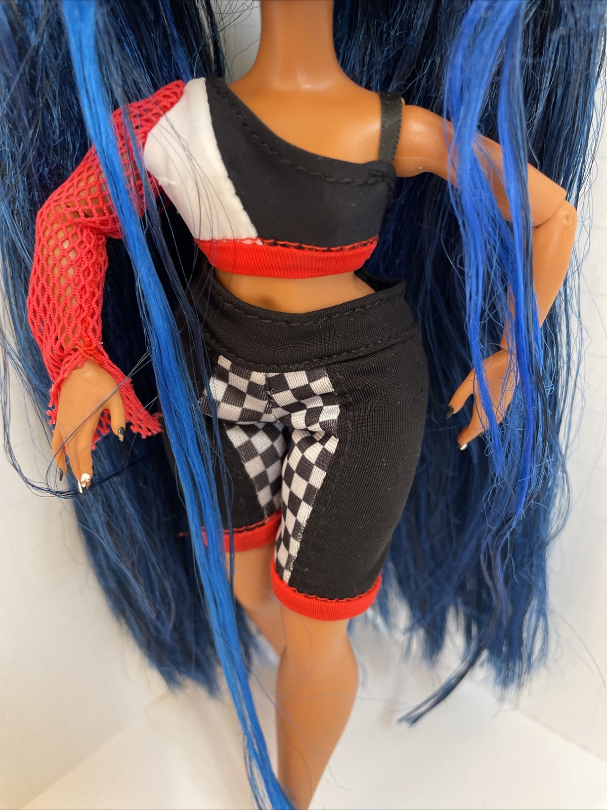 MGA LOL Surprise OMG Downtown BB Checker Lip Doll Blue Hair | eBay UK