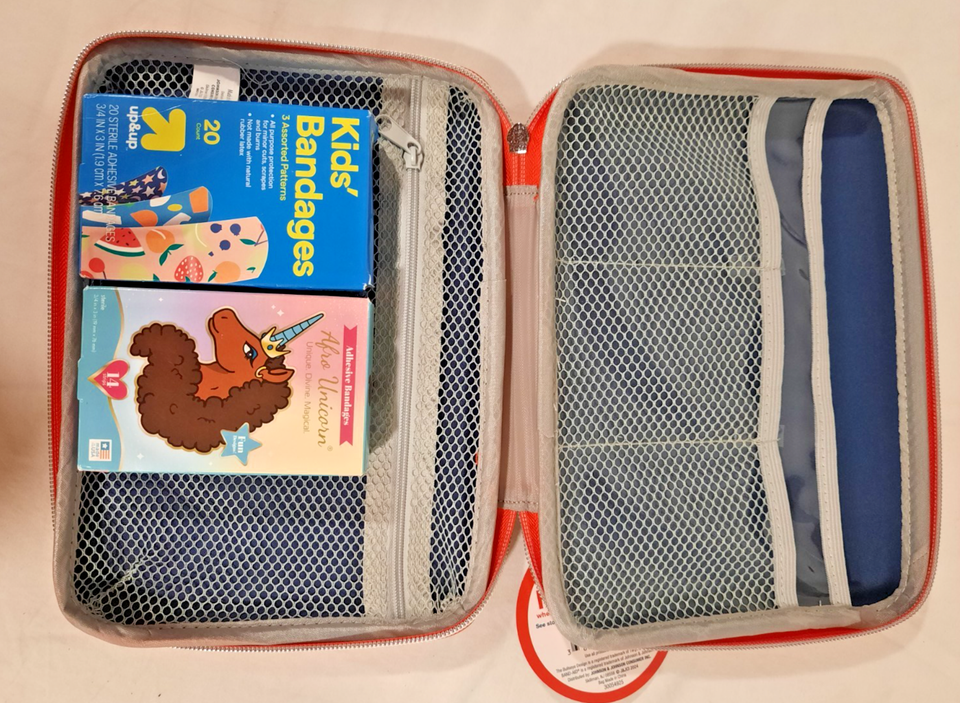 BRAND NEW BAND-AID EMERGENCY KIT BAG FOR TRAVEL BANDAIDS INCLUDED | eBay