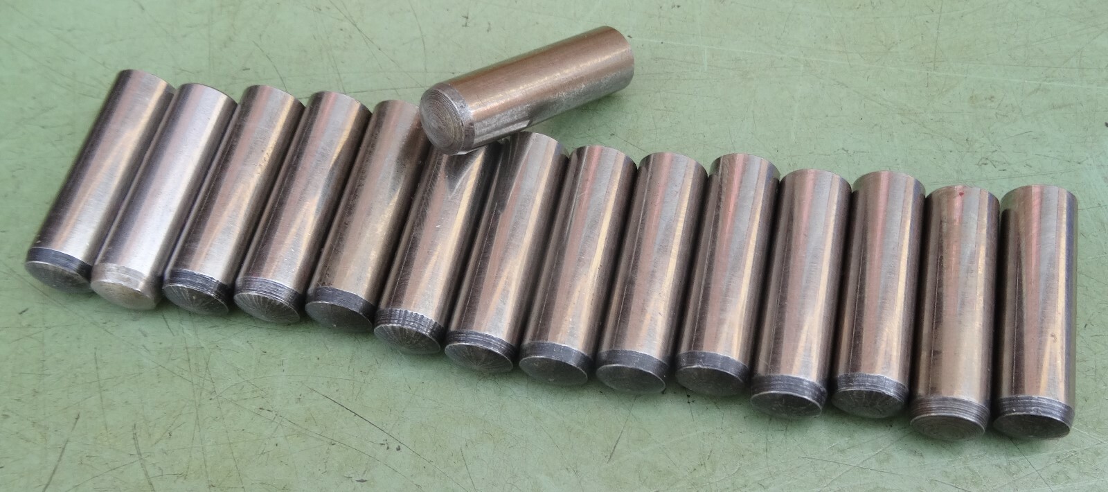 Zylinderstifte Ø 5 6 8 10 12 16 mmx 14 24 30 40 50 60 80 85 M6 Stahl ...