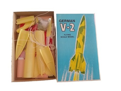 V-2 Flying Model Rocket / Rocket Technology Corporation / 1/50 Scale ...