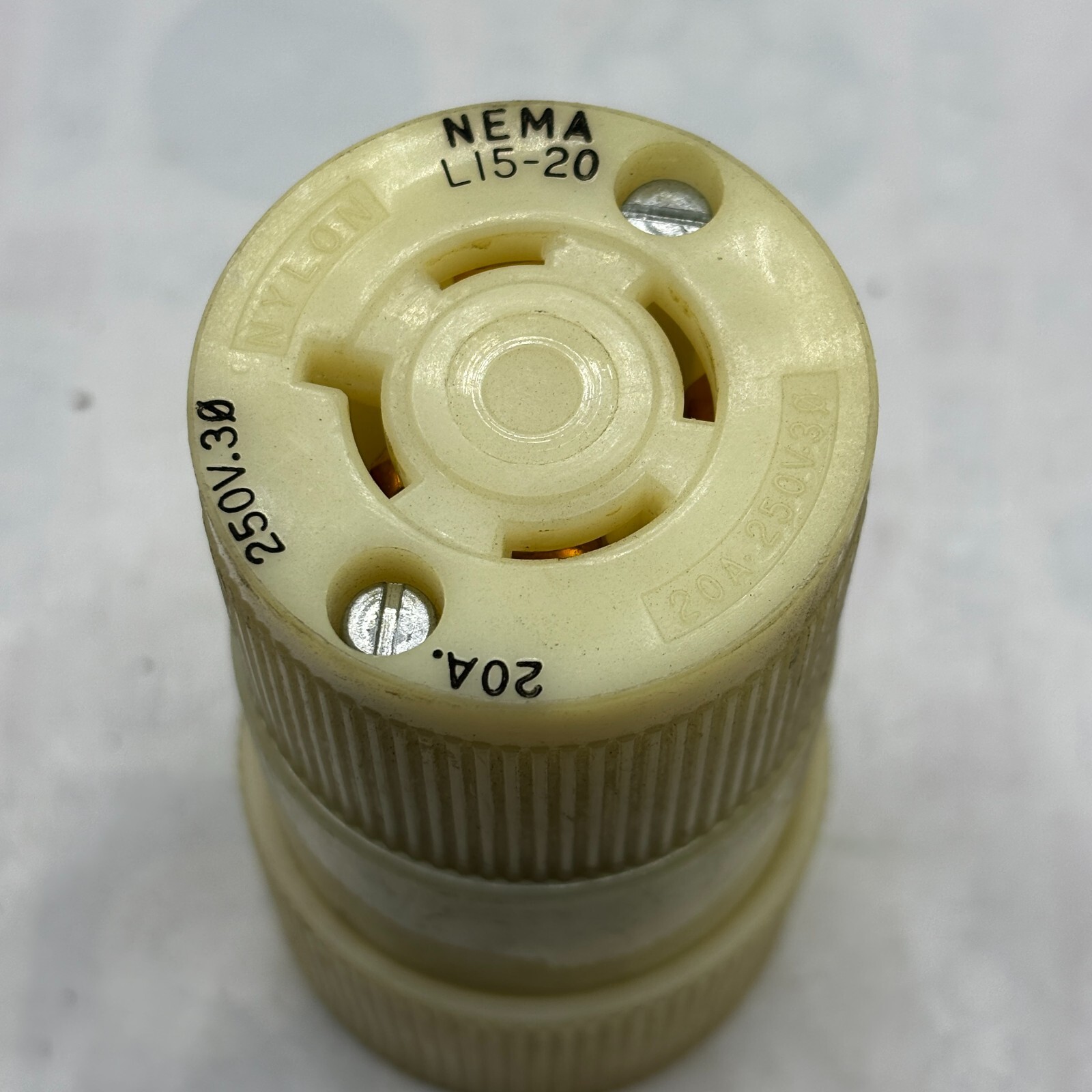 BRYANT 70620-NC LOCKING CONNECTOR WHITE NYLON 2 POLE 3 WIRE 20A 250V L6 ...