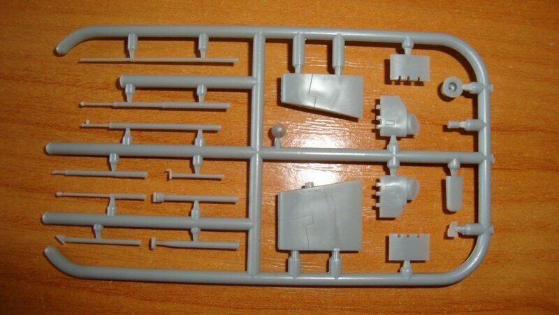 Mikromir 350026 British nuclear-powered submarine HMS Resolution (S22 ...