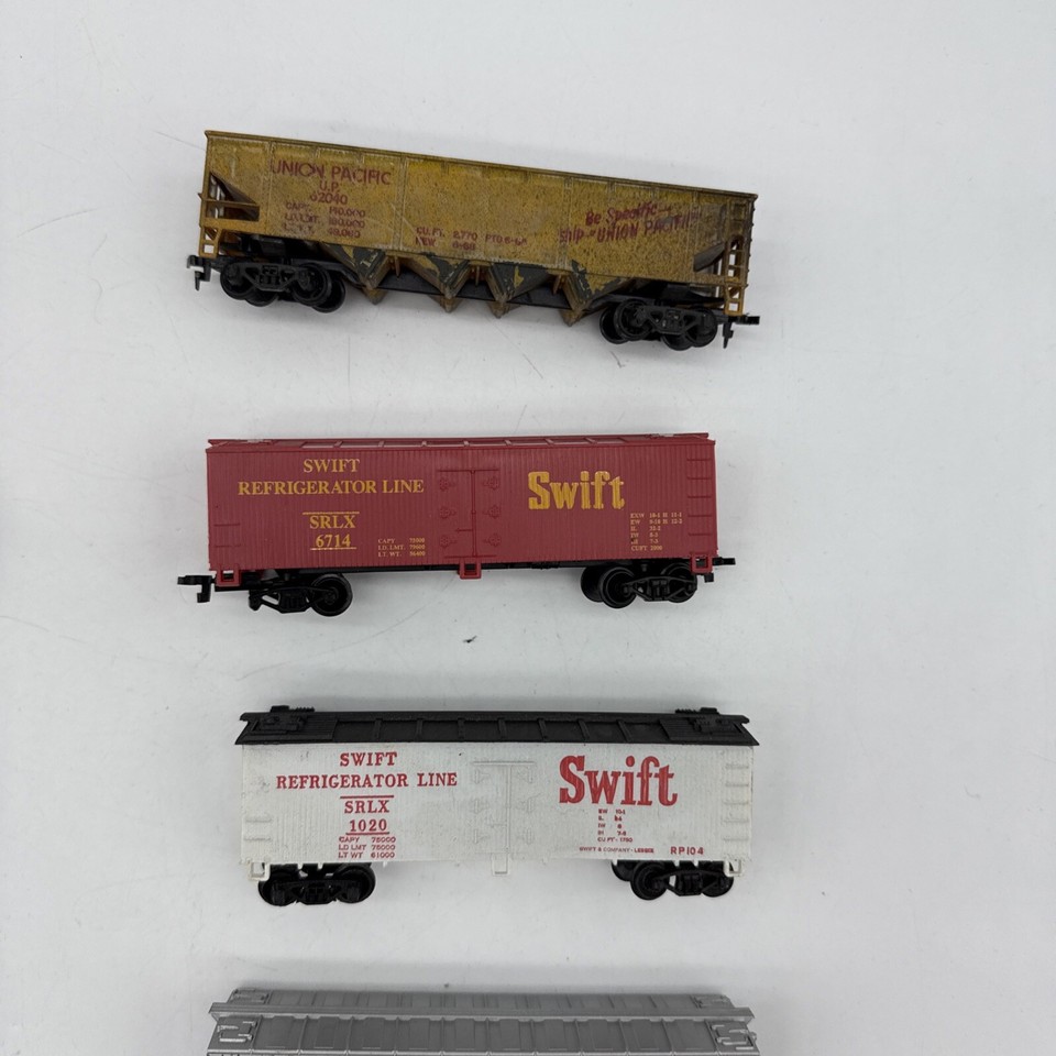 Lot of 10 HO Scale Train Box Cars Rolling Dairy Swift Burlington Union ...