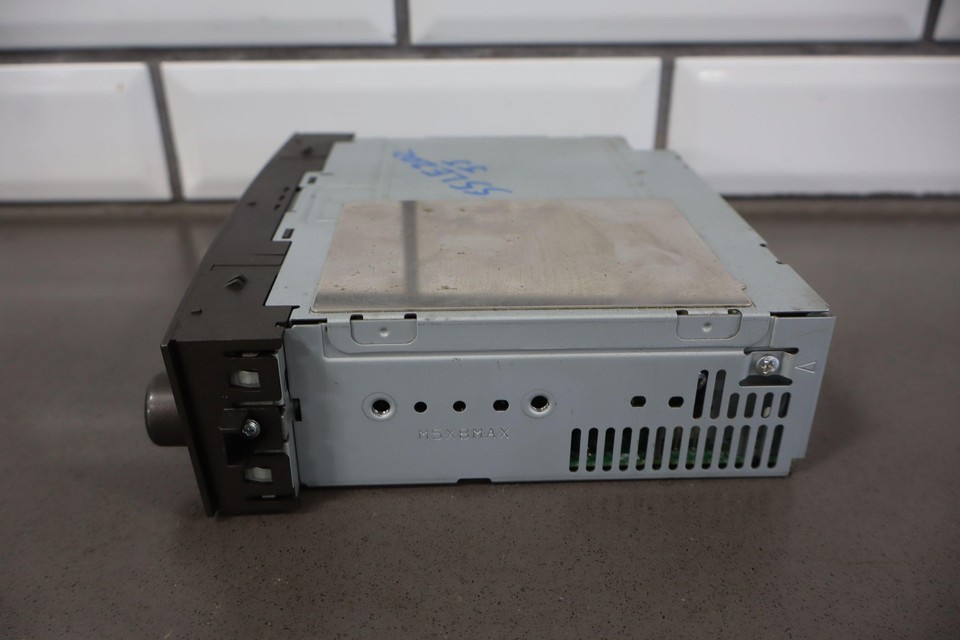 2005-2006 Lexus GX470 Electro Multi-Vision & Navigation 1 DIN Audio ...