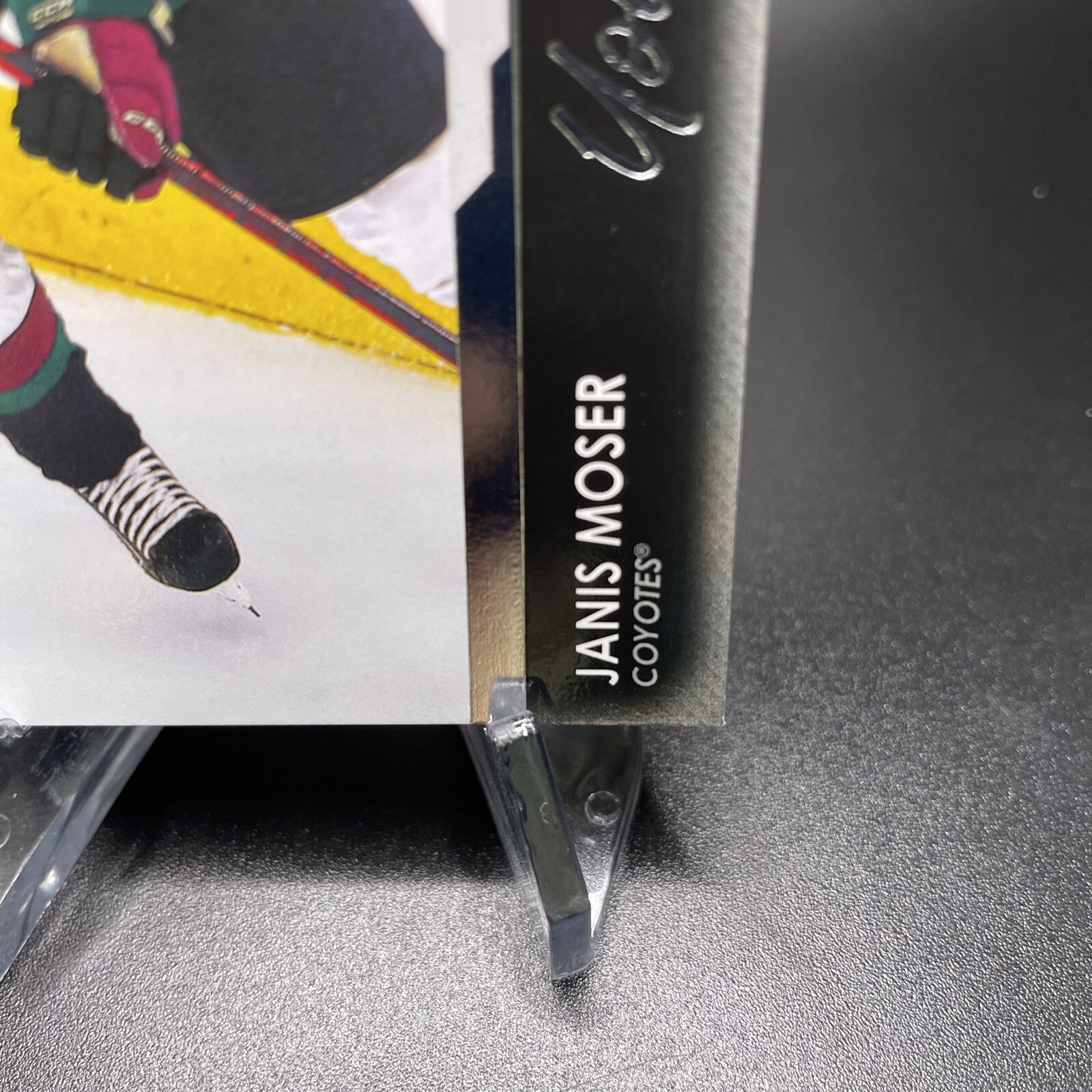 2021-22 Upper Deck Extended Series - Young Guns #712 Janis Moser (RC ...