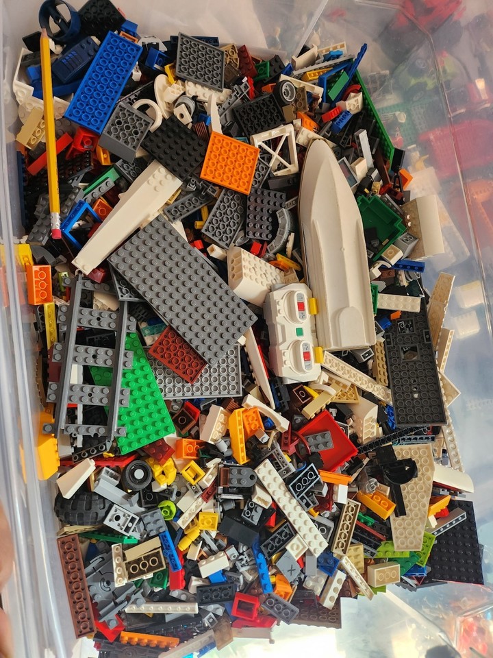 Legos Huge Lot Of 30+ Builds, Most Complete, W/instructions Read ...