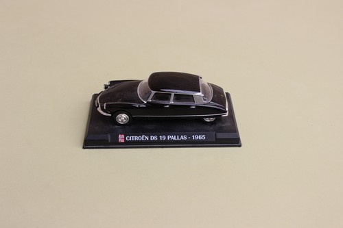 Citroen DS19 Pallas 1965 / Auto Plus Collection 1/43 / miniature noire ...