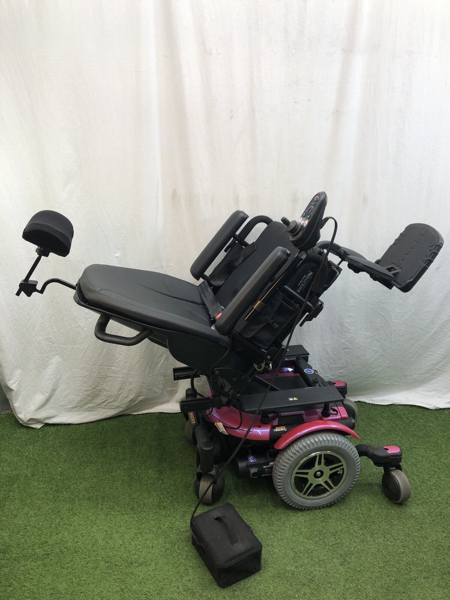 Quantum 600 Power Wheelchair Quantum 1450 Power Wheelchair Motion