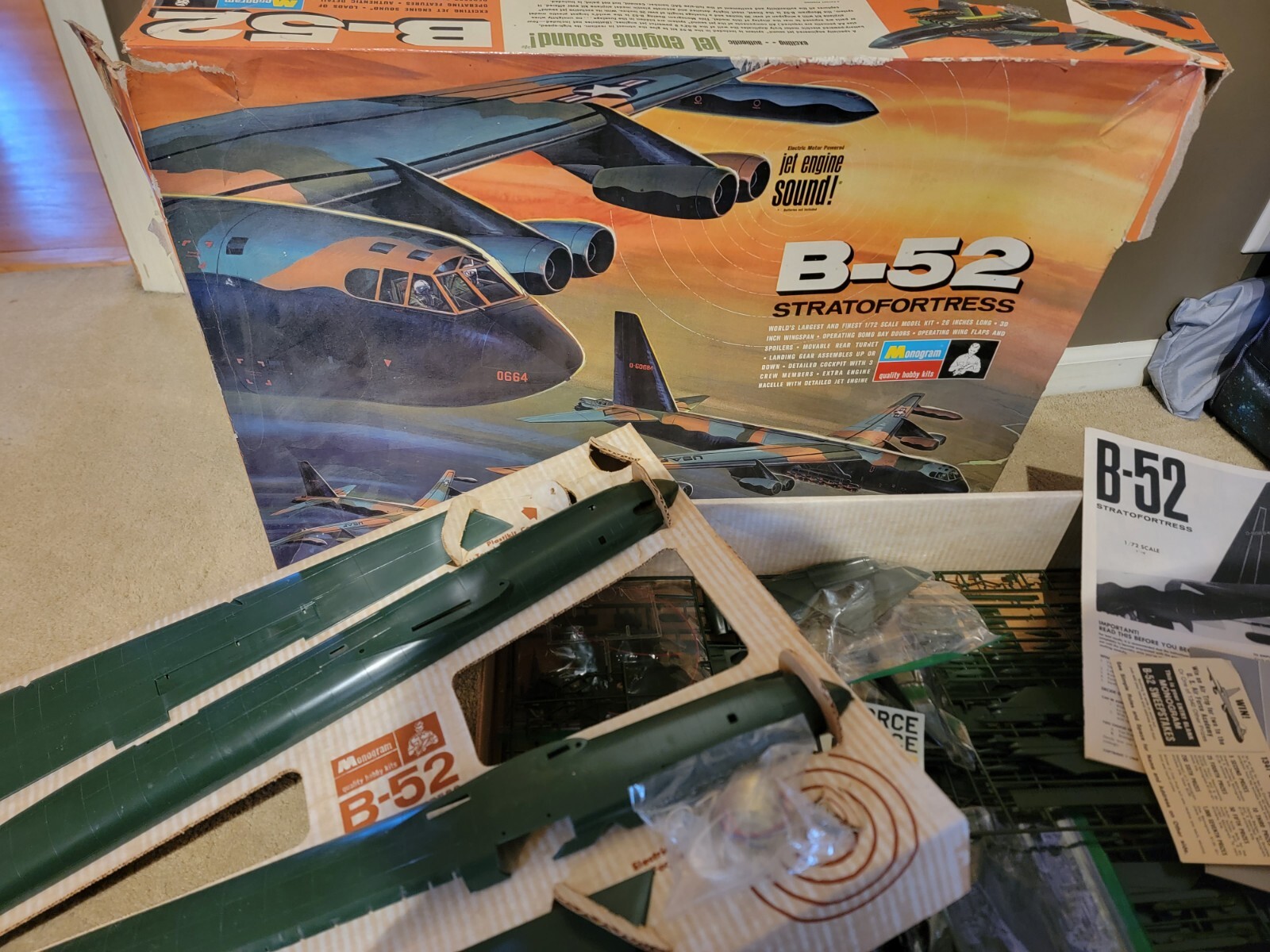 Monogram Scale Model B-52 Stratofortress-Scale 1/72-W/Jet Engine Sound ...