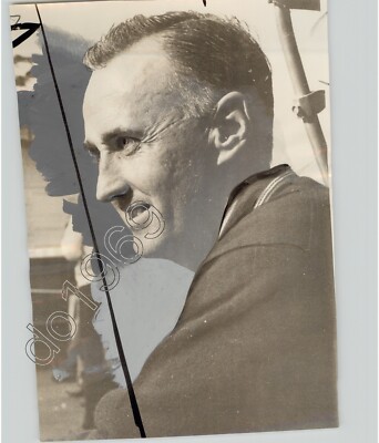 US Pro GOLFER ARTHUR ART WALL JR Watches Scoreboard 1963 Press Photo ...