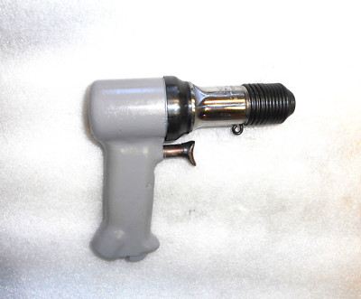 Air Tools - Pneumatic Rivet Gun