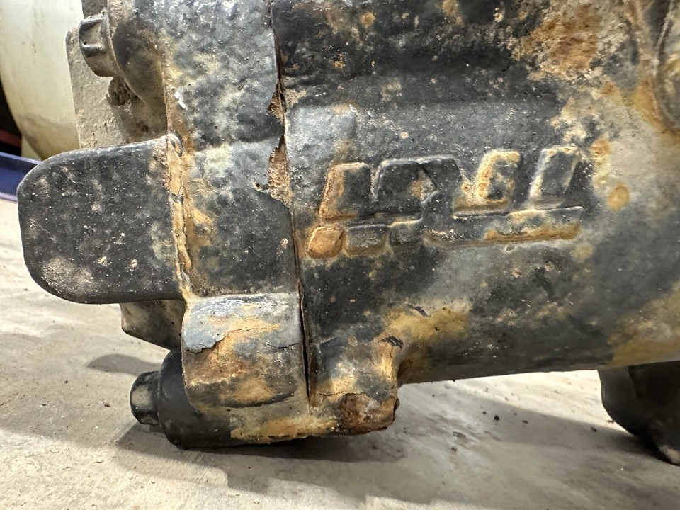 TRW Power Steering Gear Box Freightliner 4942803 4773303 4648307 ...