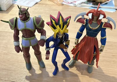 Yu-Gi-Oh Flame Swordsman, Yugi And Battle Ox Figures 1996 Kazuki ...