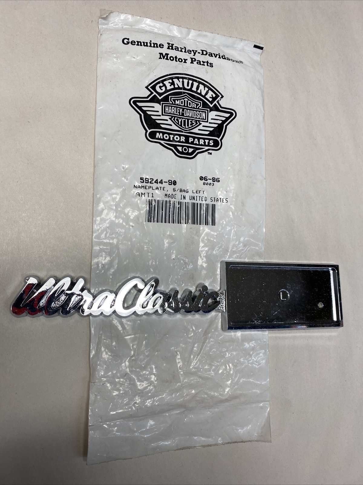 SADDLEBAG LEFT EMBLEM HARLEY FLHTCU LTRA CLASSIC NAMEPLATE 59244-90 SM8 ...
