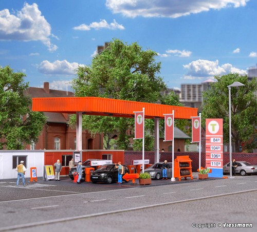 Kibri 38705 Ho Scale Service Station with Accessories | eBay