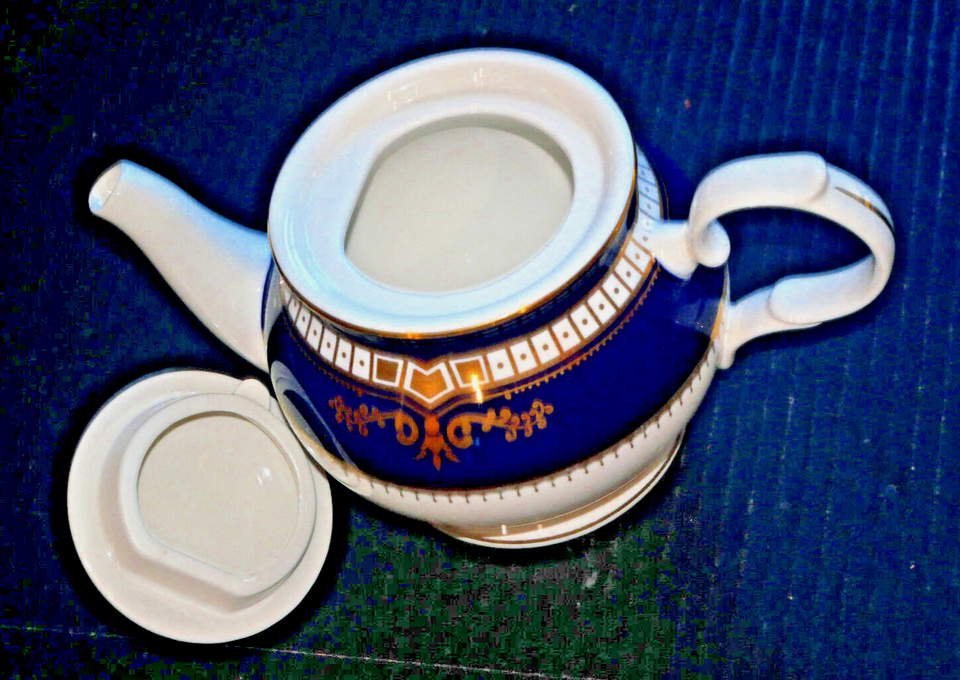 Titanic Authentic Replica RMS Titanic Inc Artifact Coll. Tea Pot ...