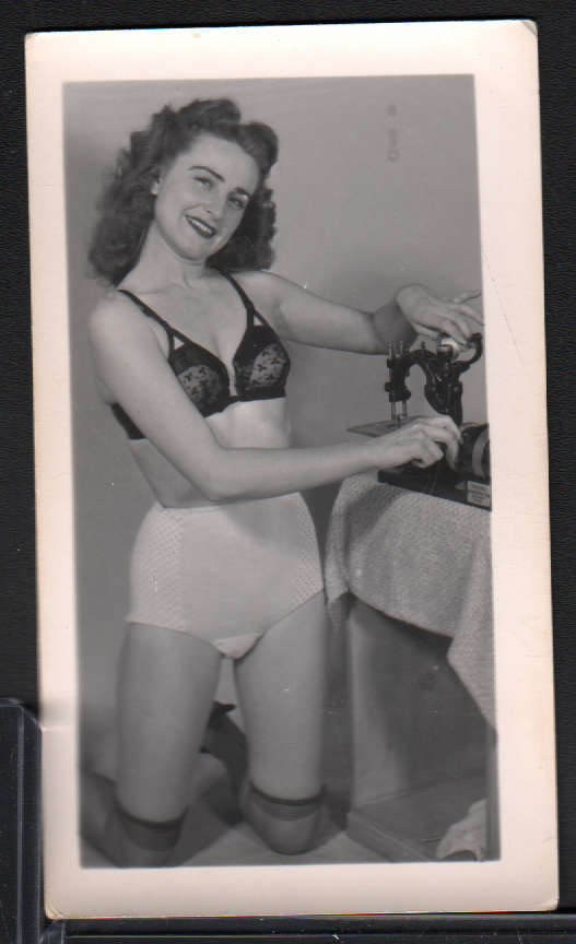 1950s Pinup Bandw Risque Photo 2 5x4 Brunette Posing Sexy Cheesecake
