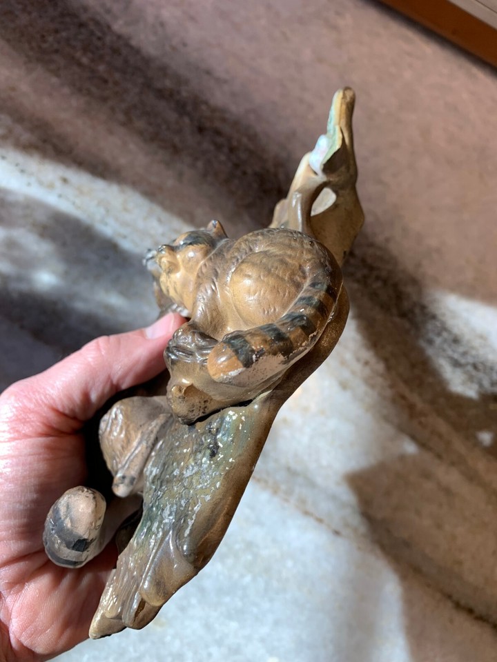 Vintage Raccoon Racoon Ceramic Figure Figurines Wall Rustic Camp Cabin ...