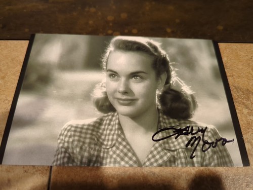 TERRY MOORE Hand Signed Autograph 4X6 Photo --- FAMOUS BEAUTIFUL ...