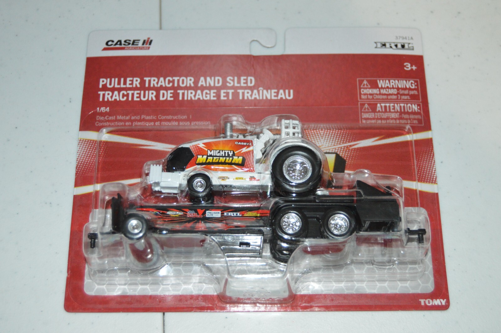 ERTL 1:64 CASE IH *MIGHTY MAGNUM* TRACTOR PULLER* w/PULLING SLED SET ...