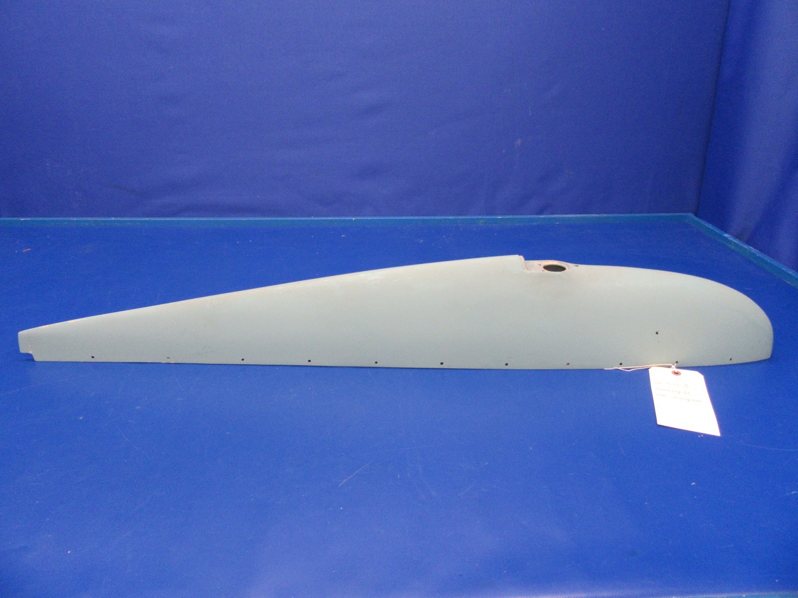 Cessna Skymaster 337 Fiberglass Wing Tip RH P/N 1420005-200 (0318-84 ...