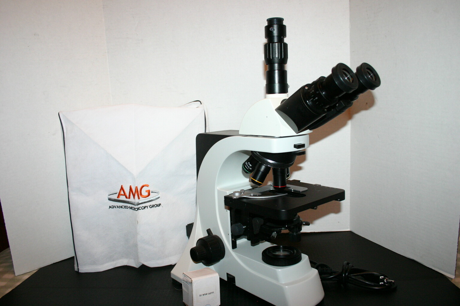 AMG Fisher Trinocular Infinity Corrected Compound Microscope 40-1000X ...