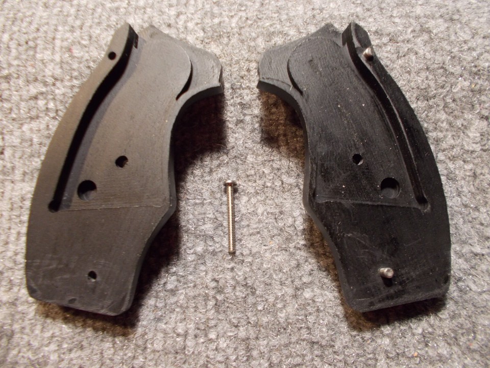 Custom Extended Skull Grips for Rock Island M206 and Armscor M200 Black ...