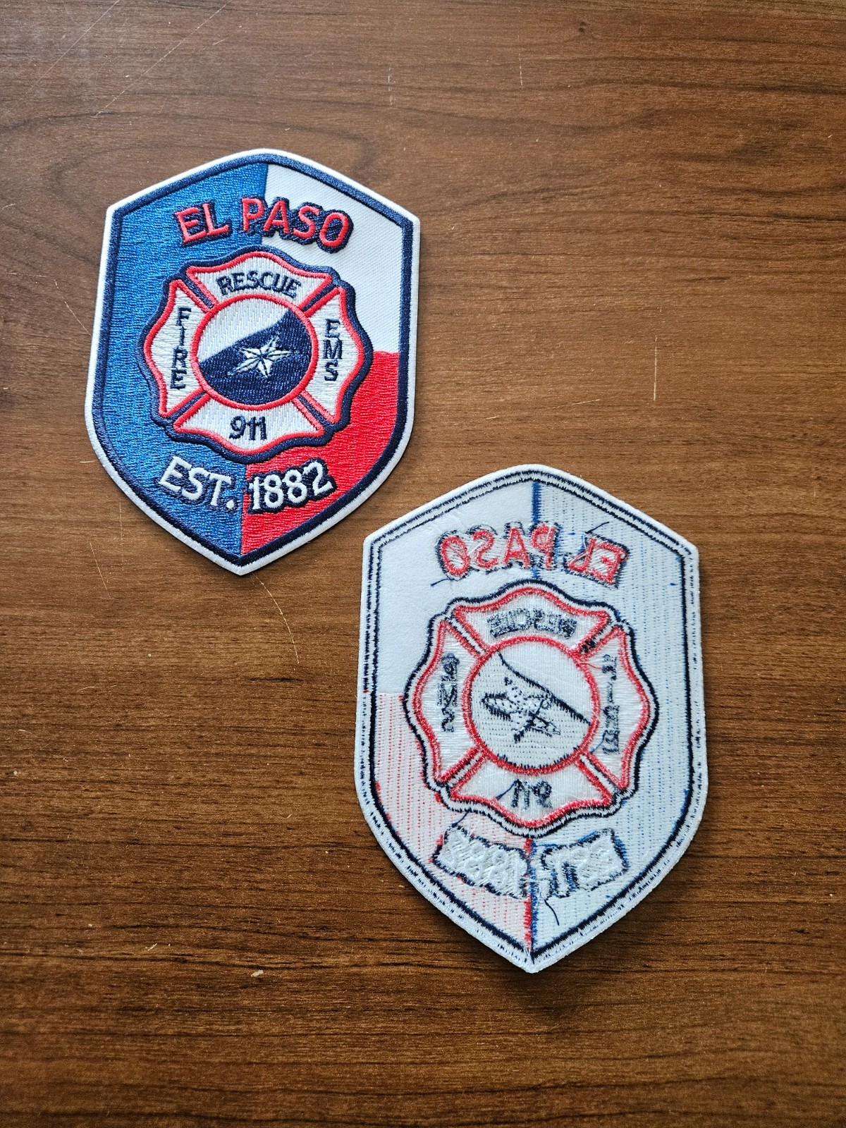 EL PASO TEXAS FIRE DEPARTMENT CURRENT SHOULDER PATCH (SIZE 5" x 3 1/2 ...