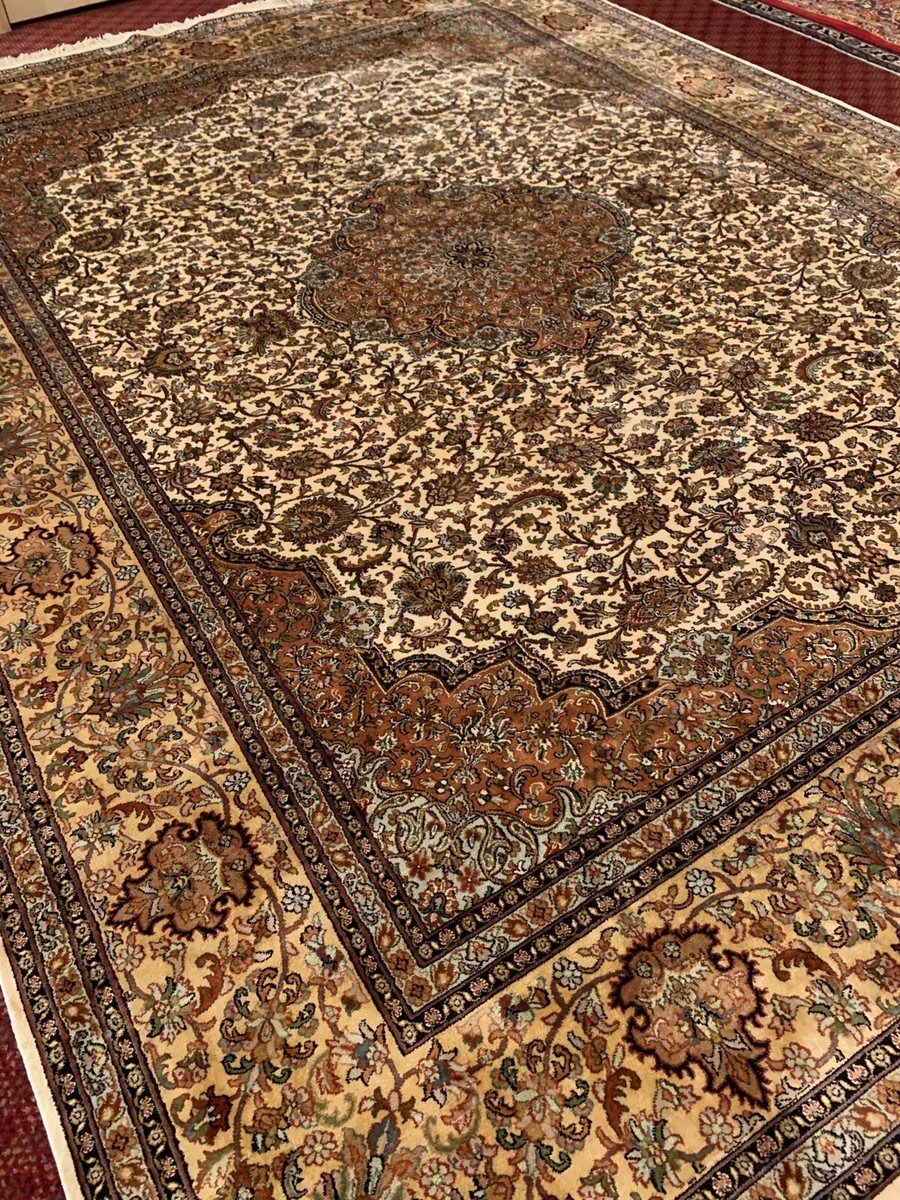 Craftsman Hand Knotted Rugs